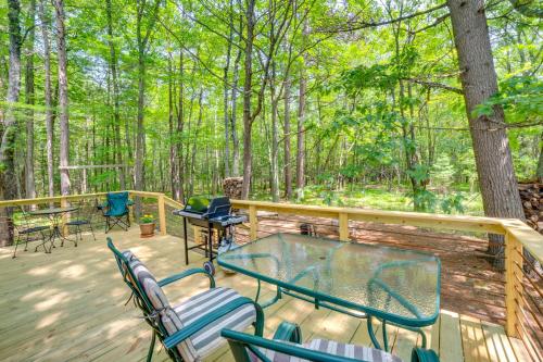 Sunroom, Deck & Grills: Marquette Cottage! - Marquette, MI
