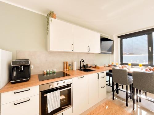 Familien Freundlich, 2 Kingsizebetten, Nahe Altstadt Und Dom - Aachen