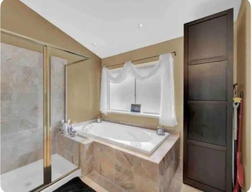 A Master Suite With Own Kitchenette And Bath - Pleasant Hill, CA