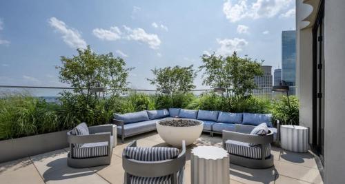 Back-bay 2br Condo W Roof Top Gym Parking - South End - Boston