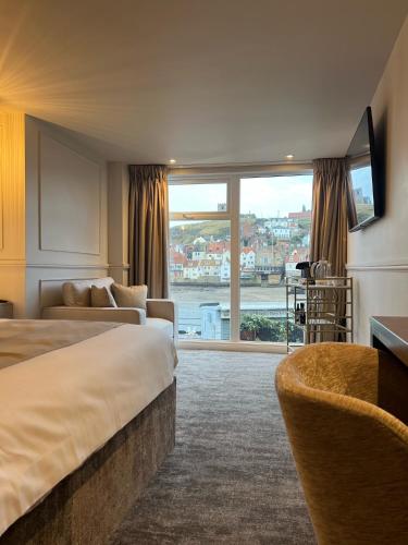 Number 3 Pier Road Suites - Whitby