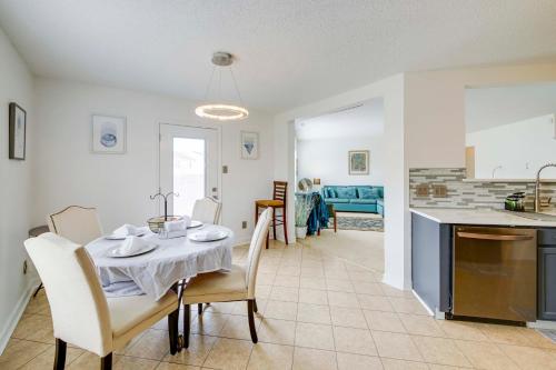 Camby Home W/ 3 Living Areas & Community Pool! - Indianapolis, IN