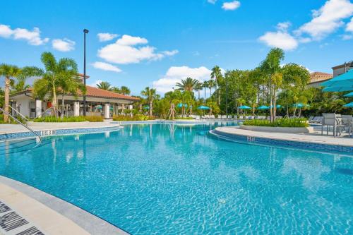 Newly Renovated Townhome, Near Universal & I-drive - Orlando, FL