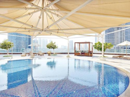 Harf5110-luxury 1br W Pool & Gym - Abou Dabi