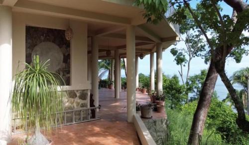 Sky Temple Deals & Reviews, yelapa | LateRooms.com