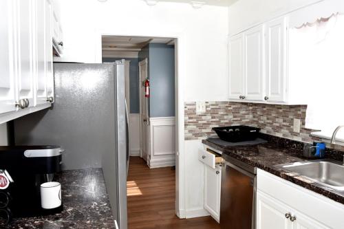 Handsome Home Renovated - Close To Metro - Six Flags America, Bowie
