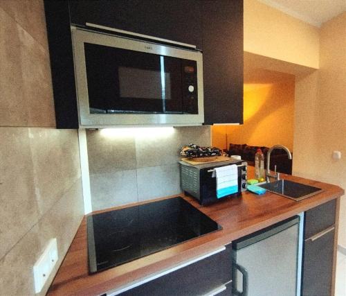 River View Near Frankfurt - 3 Rooms-4 Beds & 1 Sofa Bed -Air Condition- Private Parking - Rodgau