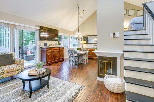 Gilford Townhome W/ Lakefront Beach & Pool Access! - Tuftonboro, NH
