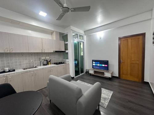 Riviera Cove - Transit Apartment, 15 Mins To Airport - Malé