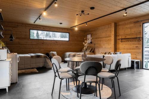 Log Cabin Of Peace - Oulu