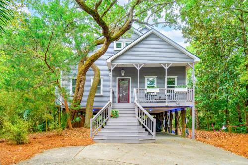 From $41pp - One block from Beach! 3 Bedroom, 2 Bath-Rooftop Deck ...