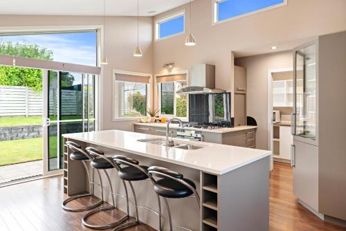 Holiday Home Lake Taupo - Taupo