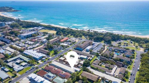 Sunset Palms & Studio - Stylish Abode, Near Beach - Coffs Harbour