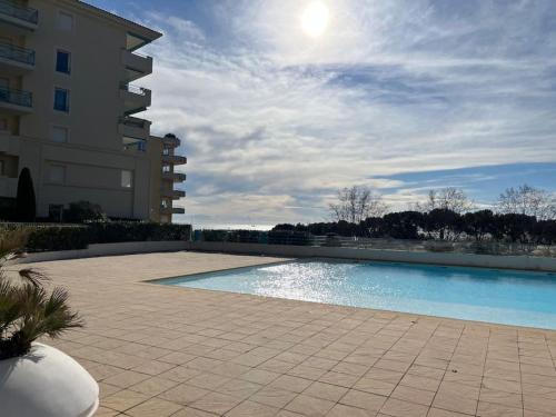 F2 Climatise, Piscine, Parking, Tout A Pied - Antibes