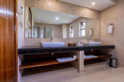 Ciala Resort in Kisumu, Kenya - reviews, prices | Planet of Hotels