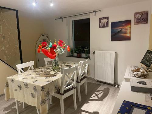 Spacious Apartment In Charleroi 100 M² With Parking 5 Ppl - Charleroi