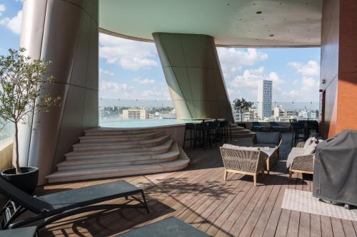 360 Sky Residence, Gym & Pool - 26th Floor - Nicosie