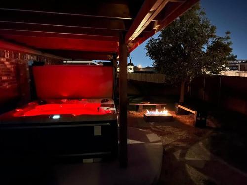 Hottub-king Bed -Fire Pit-bbq-pristine Kitchen - Odessa, TX