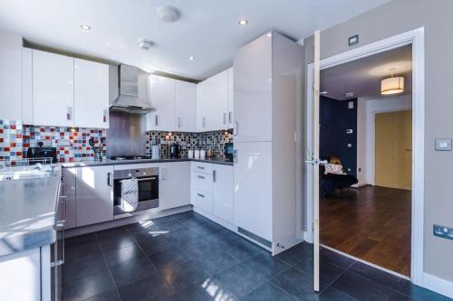 Modern Townhouse Near Coop Live Etihad - Manchester