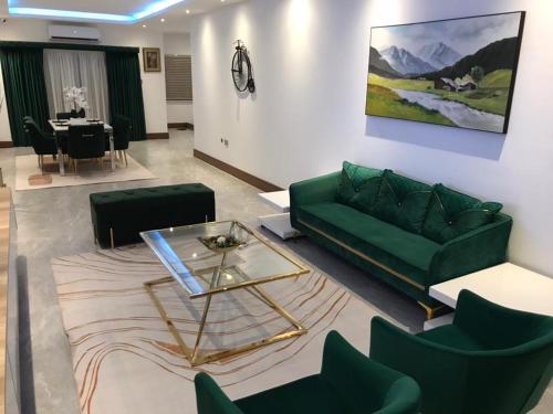 The Luxury Spacious 4 Bedroom Villa - Accra