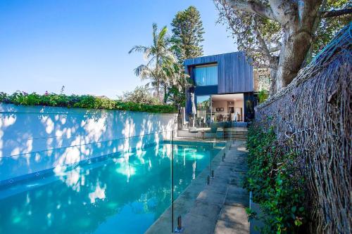 Ruby Rose, North Bondi, Sydney from $42pp - Book Now