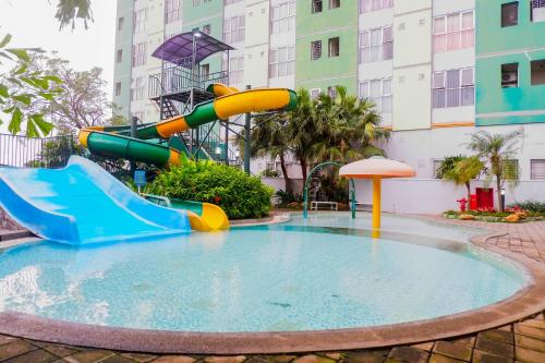 Homey Studio Apartment At Dian Regency By Travelio - Surabaya