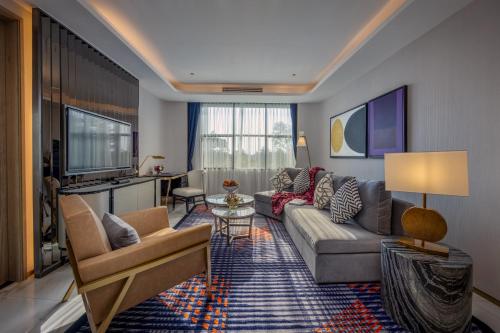 Glee Nairobi, a Preferred LVX Hotel, Kenya - reviews, prices | Planet ...