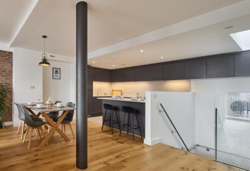 Finlays Yard By Veeve - Manchester