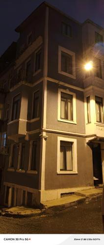 Sehri Naz Suit - Estambul