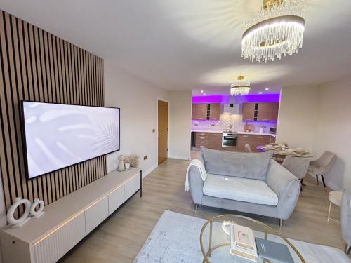 Luxury 2 Bedroom Leeds City Apartment With Free Parking & Jacuzzi Bath - Leeds
