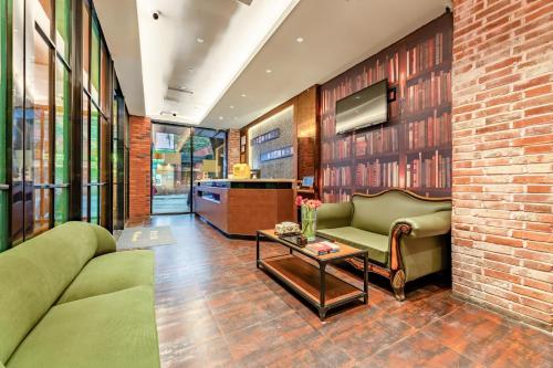 Hotels near Niu Ding Ji Niu Zhuang Haizhu District Branch, Guangzhou ...