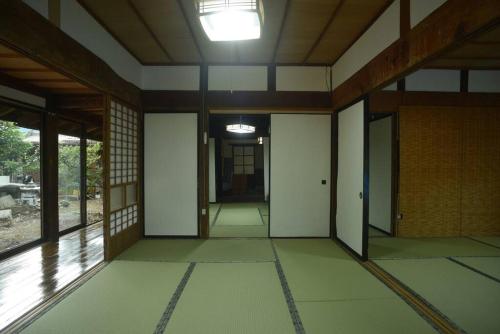 1棟貸し古民家 大人数で泊まれる囲炉裏付き古民家 - Gunma