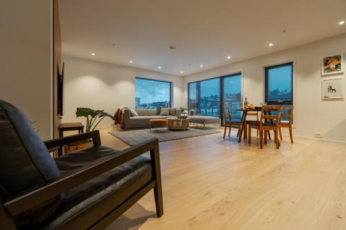 Northern Light Apartments - Nyholmen Luxury Penthouse B - Tromsø ...