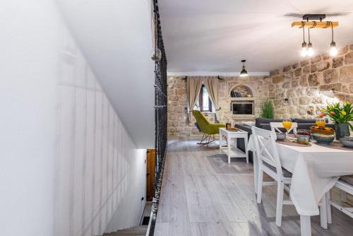 Villa Dovecote With Private Sauna, Jacuzzi & Gym - Mljet