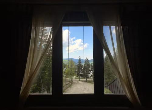 From €39pp - La Casa del Cuore, sulle piste di sci, località Val di ...