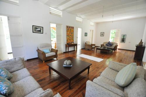 Petit Baie Chalets - Seychelles