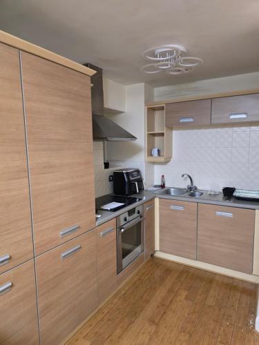 Apartment Near City Centre And Utilita 1000mbps Internet Sleeps Up To 4 - Birmingham
