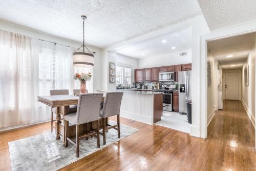 Carson Flats Apt #1 | 1br • Near Bok• Osu Med•dtwn - Tulsa, OK