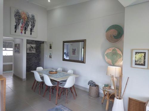 Dimanzi Maison 28 The Verve - Dolphin Coast