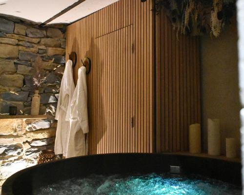 Hebergement Insolite Avec Jacuzzi Privatif Millau - Millau