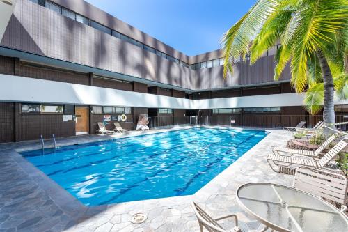 Downtown Honolulu Skyview - 1bed&den- Free Parking - Ewa Beach, HI