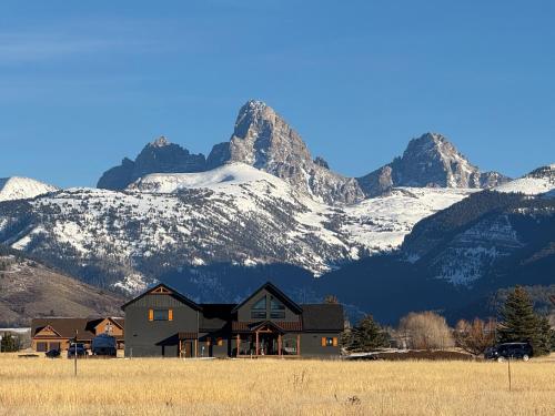 1br Teton View Getaway With Hot Tub Near Skiing And Teton & Yellowstone National Park - Lake Solitude, WY