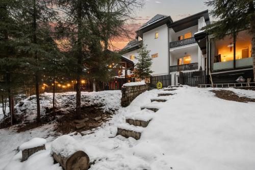 Seven Apartments - Predeal
