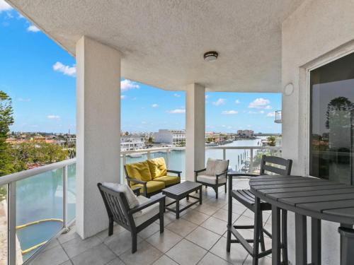 Private 3 Bed 3.5 Bath Condo By The Beach - Clearwater Beach