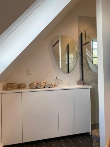 The Conservatory, A Cosy Private Attic Located Central Between Ghent Antwerp Brussels - Lokeren