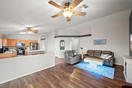 New Casa Golden Retreat Amazing Pools - Casa Grande, AZ