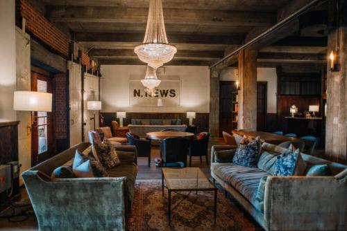 The Speakeasy Downtown Newport News! - Smithfield, VA