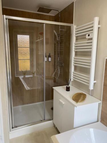 Chambre Familiale Independante Avec Salle De Bain Privee - Poitiers