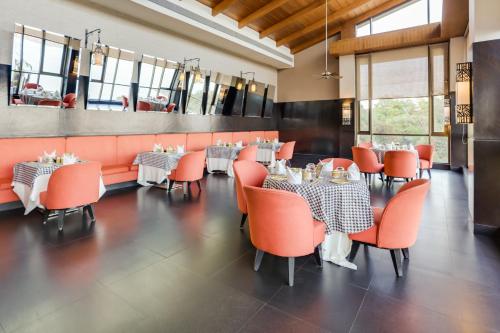 Club Mahindra Tungi, Lonavala, India - reviews, prices | Planet of Hotels