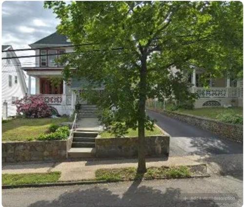 Charming Victorian Home In The Heart Of White Plains - Harrison
